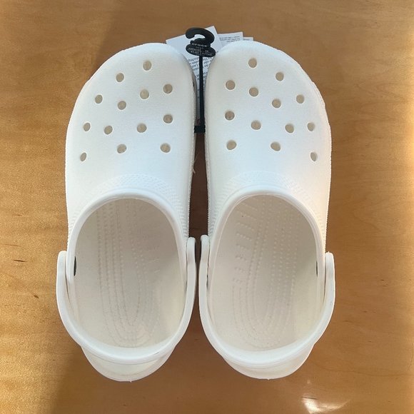 CROCS | Shoes | New Crocs Unisexadult Classic Clogs White 4 Men6 Women ...